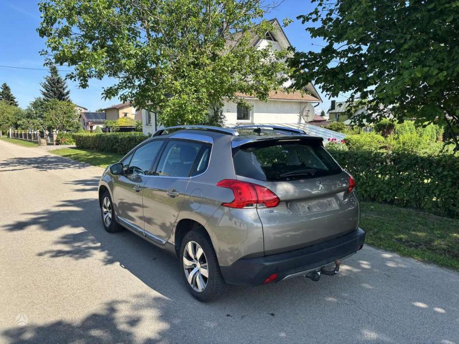 Brown Peugeot 2008 2016 in Jurbarkas, with an engine capacity of 1.56 L and mileage of 182 thousand km for 6200 €, photo 6 on AUTOMOTO.COM.LV