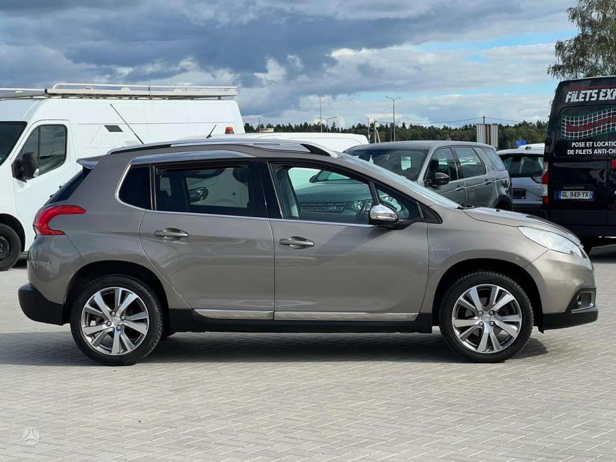Brūns Peugeot 2008 2016 Tauragė, ar dzinēja tilpumu 1.20 L un nobraukumu 159 tūkst. km par 4700 €, foto 4 vietnē AUTOMOTO.COM.LV