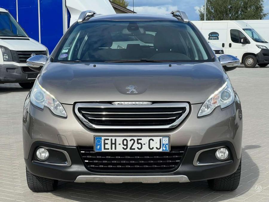 Brūns Peugeot 2008 2016 Tauragė, ar dzinēja tilpumu 1.20 L un nobraukumu 159 tūkst. km par 4700 €, foto 8 vietnē AUTOMOTO.COM.LV