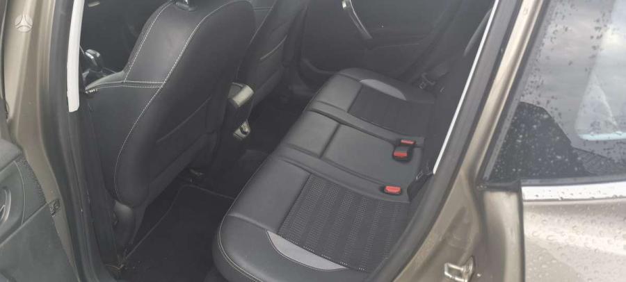 Brūns Peugeot 2008 2017 Tauragė, ar dzinēja tilpumu 1.20 L un nobraukumu 140 tūkst. km par 4850 €, foto 18 vietnē AUTOMOTO.COM.LV