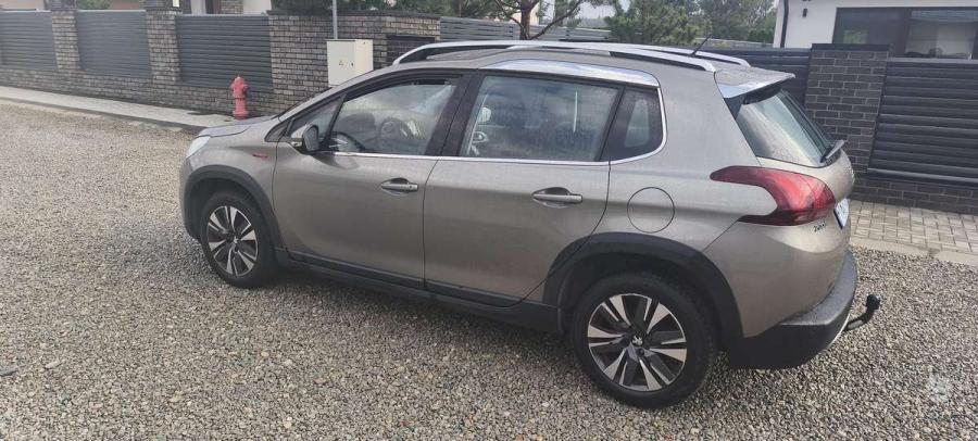 Brūns Peugeot 2008 2017 Tauragė, ar dzinēja tilpumu 1.20 L un nobraukumu 140 tūkst. km par 4850 €, foto 3 vietnē AUTOMOTO.COM.LV