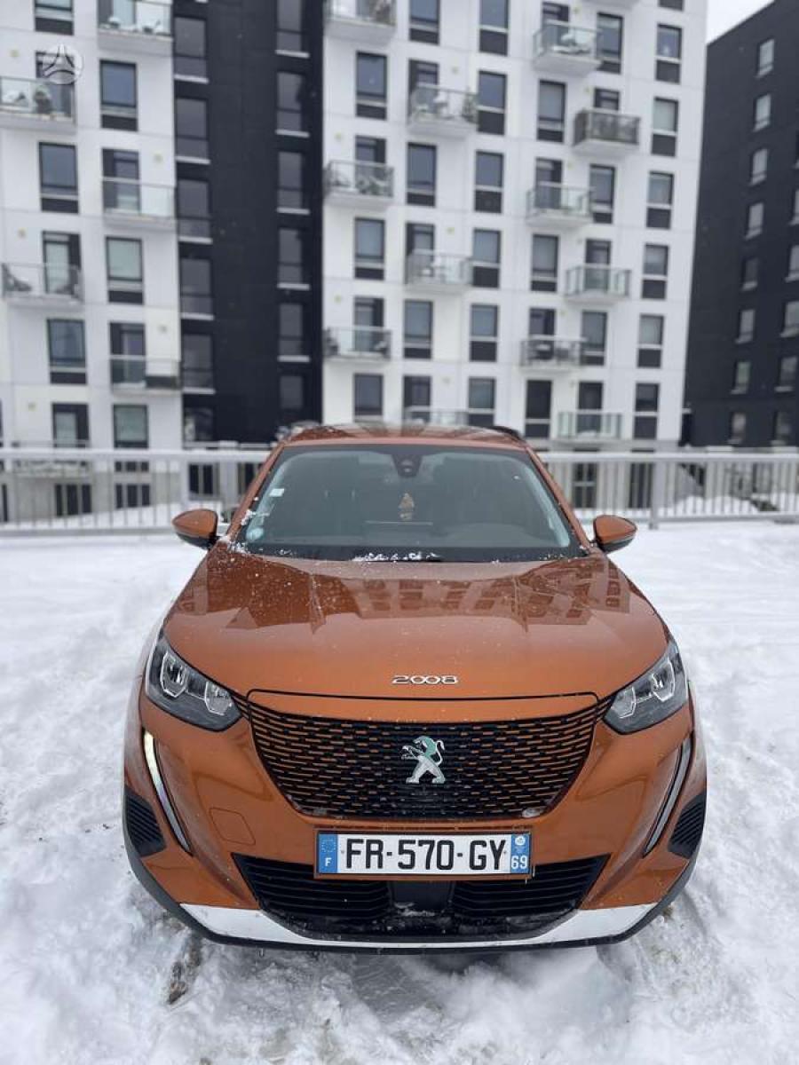 Brown Peugeot 2008 2020 in Vilnius, with an engine capacity of 0.00 L and mileage of 54 thousand km for 15125 €, photo 2 on AUTOMOTO.COM.LV