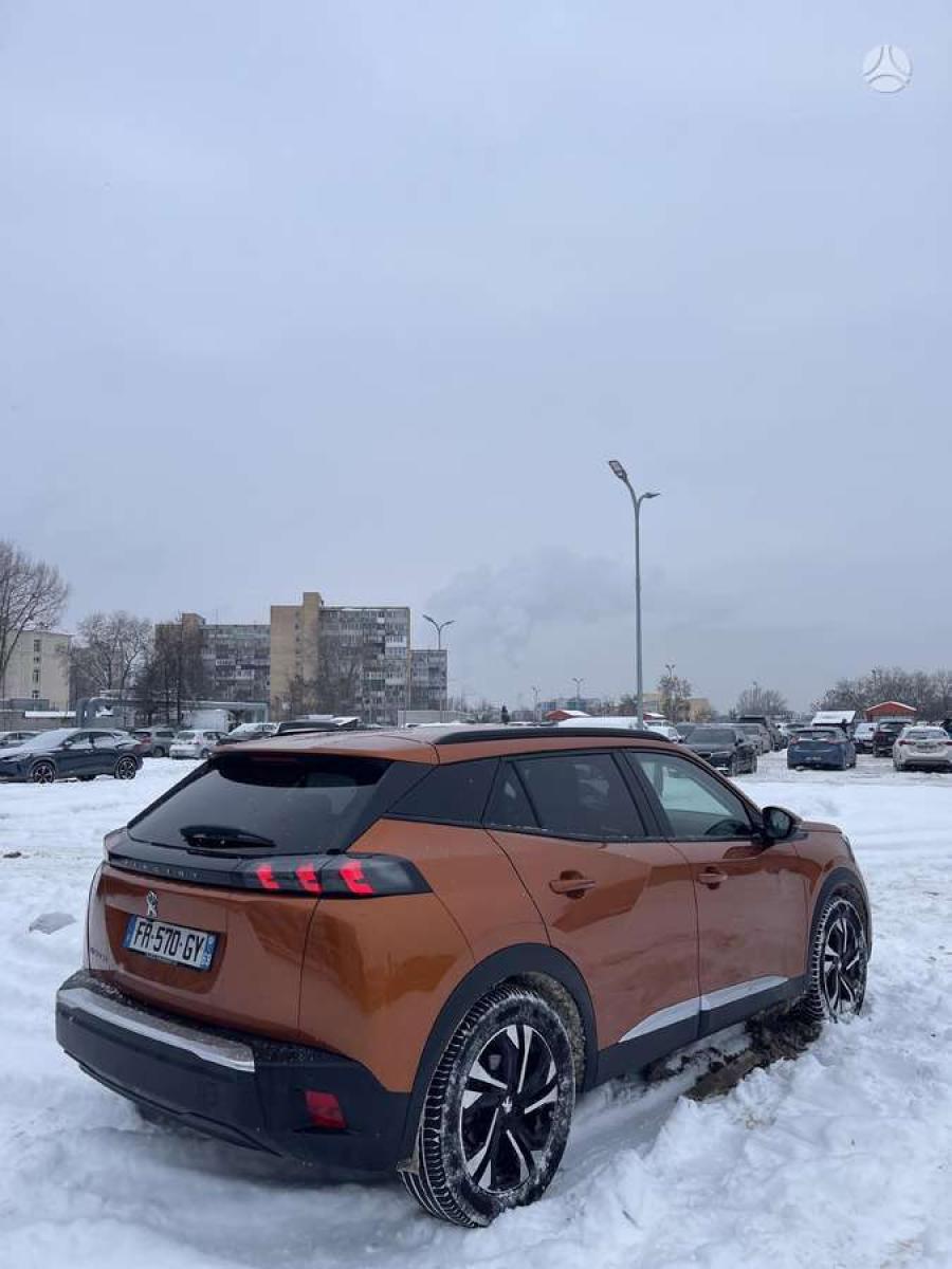 Brown Peugeot 2008 2020 in Vilnius, with an engine capacity of 0.00 L and mileage of 54 thousand km for 15125 €, photo 5 on AUTOMOTO.COM.LV