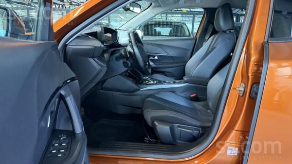 Brown Peugeot 2008 2020 in Riga, with an engine capacity of 1.20 L and mileage of 136 thousand km for 13500 €, photo 10 on AUTOMOTO.COM.LV