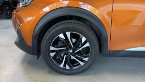 Brūns Peugeot 2008 2020 Rīga, ar dzinēja tilpumu 1.20 L un nobraukumu 136 tūkst. km par 1350000 €, foto 7 vietnē AUTOMOTO.COM.LV
