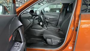 Brown Peugeot 2008 2021 in Riga, with an engine capacity of 1.20 L and mileage of 48 thousand km for 1450000 €, photo 10 on AUTOMOTO.COM.LV
