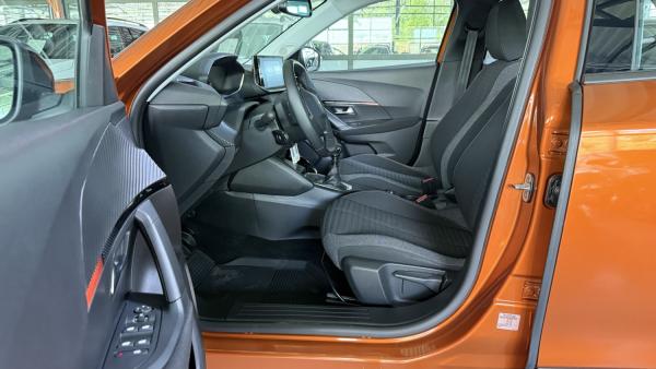 Brūns Peugeot 2008 2022 Rīga, ar dzinēja tilpumu 1.20 L un nobraukumu 35 tūkst. km par 1490000 €, foto 7 vietnē AUTOMOTO.COM.LV