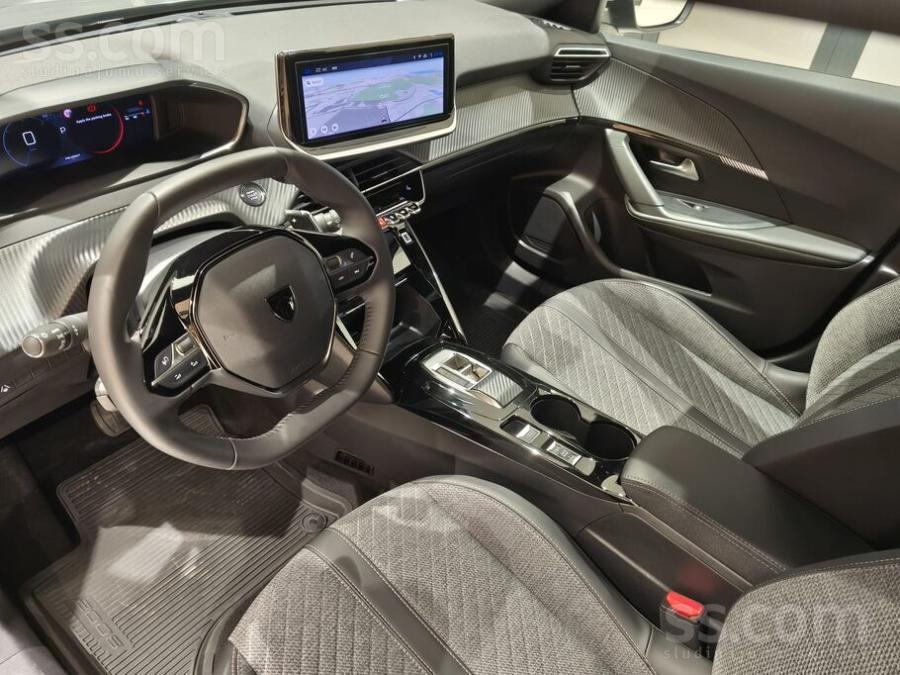 Brown Peugeot 2008 2024 in Riga, with an engine capacity of 1.20 L and mileage of 13 thousand km for 23990 €, photo 10 on AUTOMOTO.COM.LV