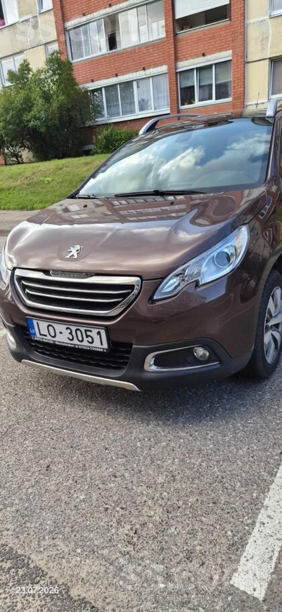 Brown Peugeot 2008 2013 in Daugavpils, with an engine capacity of 1.60 L and mileage of 130 thousand km for 5000 €, photo 1 on AUTOMOTO.COM.LV