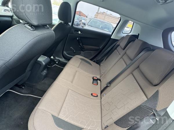 Brūns Peugeot 2008 2014 Daugavpils, ar dzinēja tilpumu 1.20 L un nobraukumu 0 tūkst. km par 7200 €, foto 5 vietnē AUTOMOTO.COM.LV