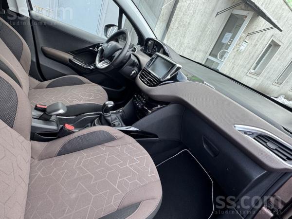 Brūns Peugeot 2008 2014 Daugavpils, ar dzinēja tilpumu 1.20 L un nobraukumu 0 tūkst. km par 7200 €, foto 7 vietnē AUTOMOTO.COM.LV