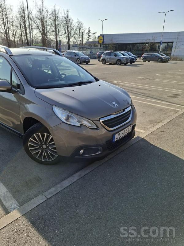 Brown Peugeot 2008 2014 in Riga, with an engine capacity of 1.60 L and mileage of 253 thousand km for 5500 €, photo 1 on AUTOMOTO.COM.LV