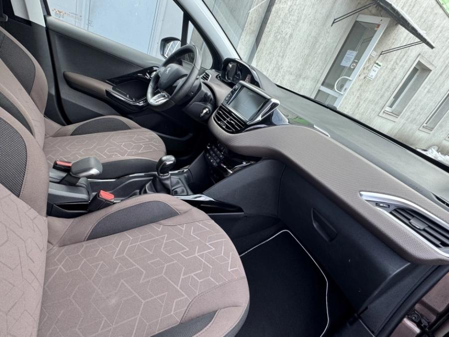 Brūns Peugeot 2008 2014 Rīga, ar dzinēja tilpumu 1.20 L un nobraukumu 54 tūkst. km par 7600 €, foto 22 vietnē AUTOMOTO.COM.LV