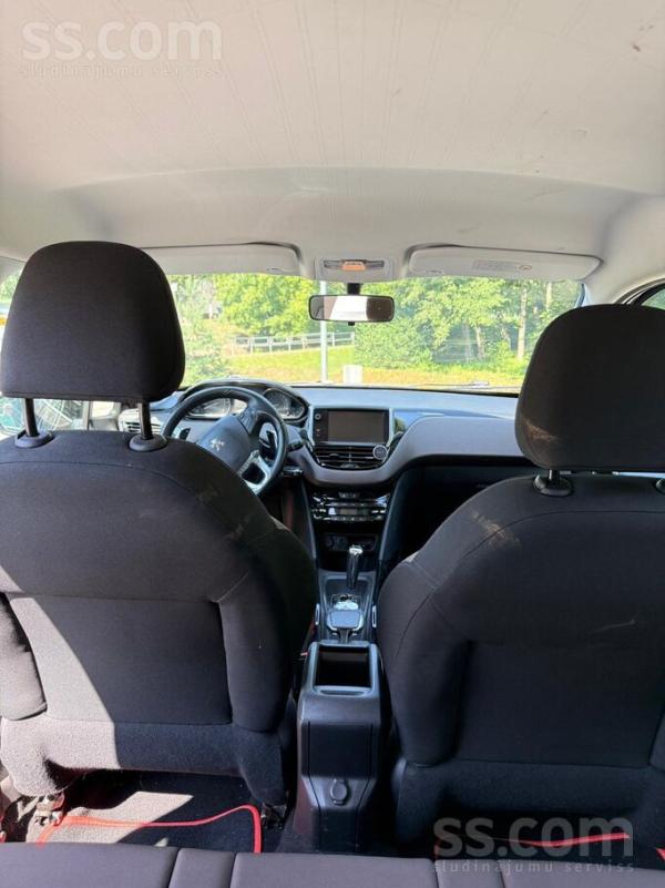 Brown Peugeot 2008 2014 in Bauska, with an engine capacity of 1.20 L and mileage of 236 thousand km for 6200 €, photo 7 on AUTOMOTO.COM.LV