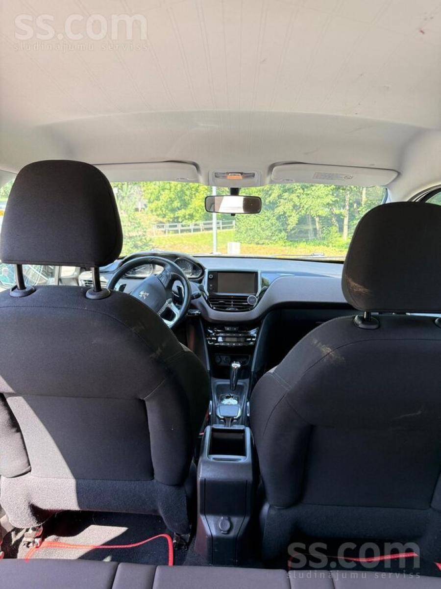 Brown Peugeot 2008 2014 in Bauska, with an engine capacity of 1.20 L and mileage of 236 thousand km for 6200 €, photo 8 on AUTOMOTO.COM.LV