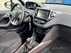 Brown Peugeot 2008 2015 in Paide, with an engine capacity of 1.20 L and mileage of 70 thousand km for 6390 €, photo 8 on AUTOMOTO.COM.LV