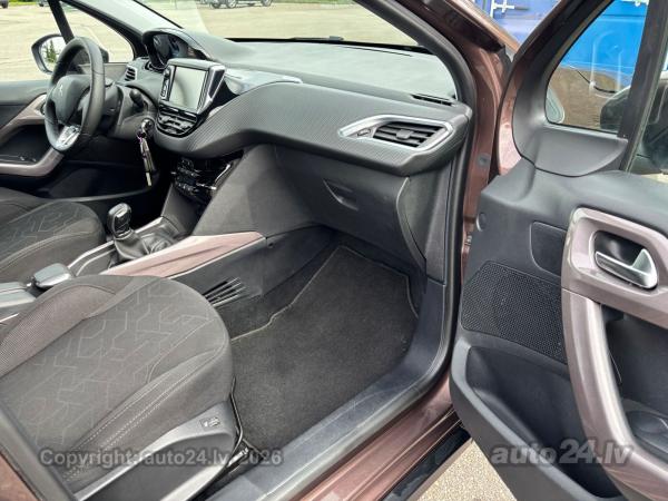 Brown Peugeot 2008 2015 in Paide, with an engine capacity of 1.20 L and mileage of 70 thousand km for 6390 €, photo 8 on AUTOMOTO.COM.LV
