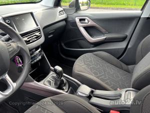 Brown Peugeot 2008 2015 in Paide, with an engine capacity of 1.20 L and mileage of 70 thousand km for 6390 €, photo 12 on AUTOMOTO.COM.LV