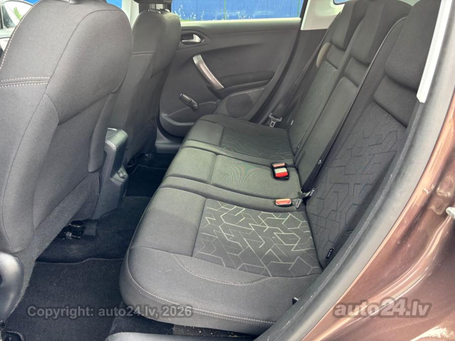 Brown Peugeot 2008 2015 in Paide, with an engine capacity of 1.20 L and mileage of 70 thousand km for 6390 €, photo 14 on AUTOMOTO.COM.LV