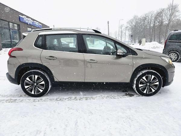 Brown Peugeot 2008 2016 in Taurage, with an engine capacity of 1.20 L and mileage of 113 thousand km for 5300 €, photo 4 on AUTOMOTO.COM.LV