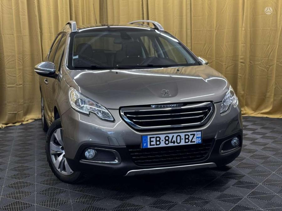 Brown Peugeot 2008 2016 in Kaunas, with an engine capacity of 1.20 L and mileage of 126 thousand km for 6100 €, photo 8 on AUTOMOTO.COM.LV