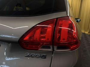 Brown Peugeot 2008 2016 in Kaunas, with an engine capacity of 1.20 L and mileage of 126 thousand km for 6100 €, photo 15 on AUTOMOTO.COM.LV