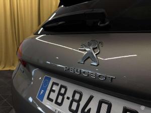 Brown Peugeot 2008 2016 in Kaunas, with an engine capacity of 1.20 L and mileage of 126 thousand km for 6100 €, photo 16 on AUTOMOTO.COM.LV
