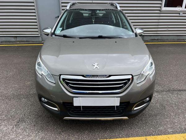 Brown Peugeot 2008 2016 in Taurage, with an engine capacity of 1.20 L and mileage of 174 thousand km for 4400 €, photo 4 on AUTOMOTO.COM.LV