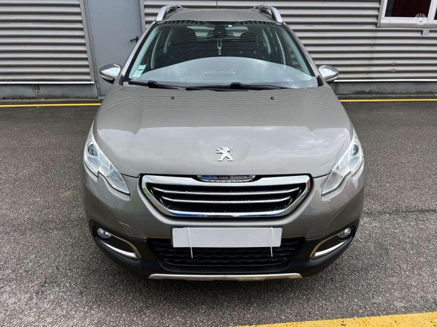 Brūns Peugeot 2008 2016 Tauragė, ar dzinēja tilpumu 1.20 L un nobraukumu 174 tūkst. km par 4400 €, foto 4 vietnē AUTOMOTO.COM.LV