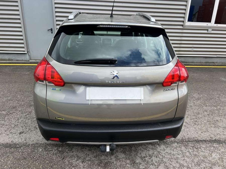 Brūns Peugeot 2008 2016 Tauragė, ar dzinēja tilpumu 1.20 L un nobraukumu 174 tūkst. km par 4400 €, foto 5 vietnē AUTOMOTO.COM.LV
