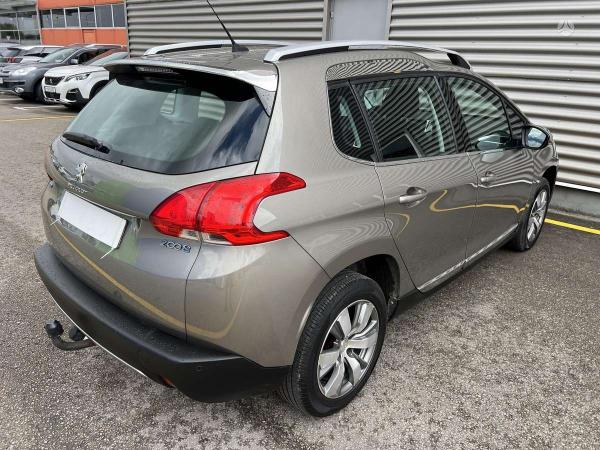 Brown Peugeot 2008 2016 in Taurage, with an engine capacity of 1.20 L and mileage of 174 thousand km for 4400 €, photo 6 on AUTOMOTO.COM.LV