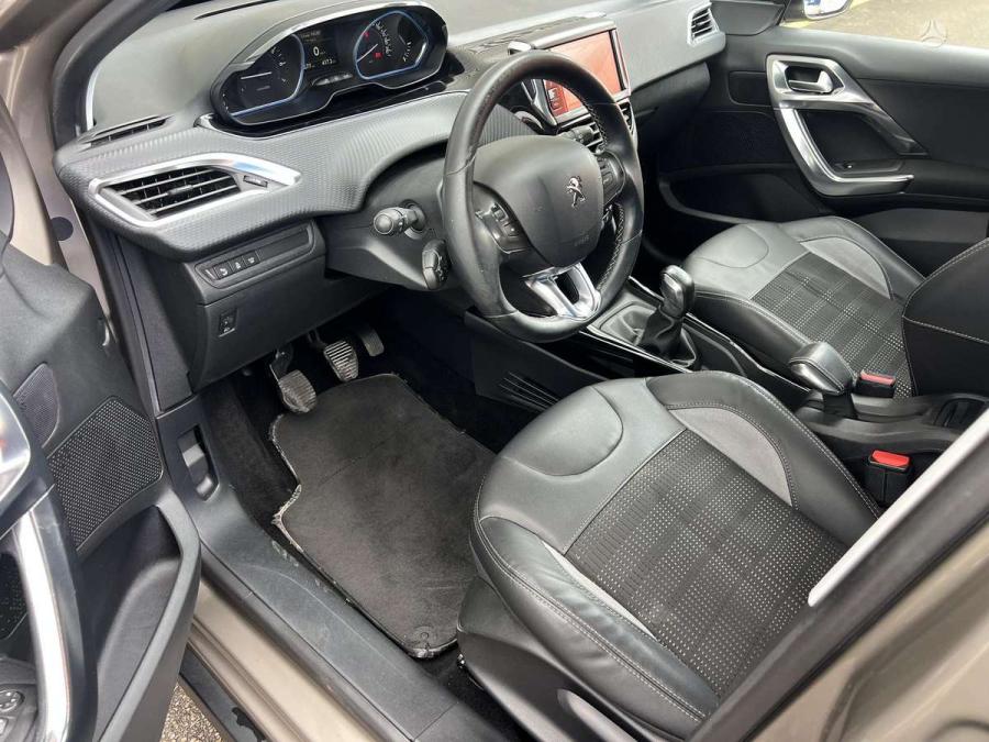 Brūns Peugeot 2008 2016 Tauragė, ar dzinēja tilpumu 1.20 L un nobraukumu 174 tūkst. km par 4400 €, foto 9 vietnē AUTOMOTO.COM.LV