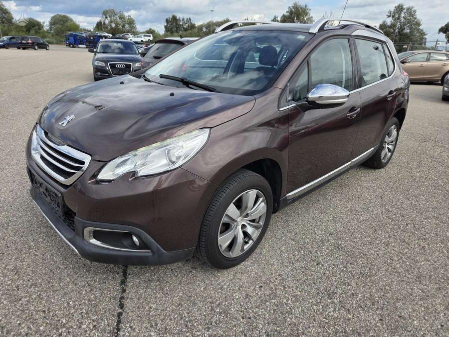 Brown Peugeot 2008 2013 in Marijampole, with an engine capacity of 1.20 L and mileage of 152 thousand km for 3350 €, photo 1 on AUTOMOTO.COM.LV
