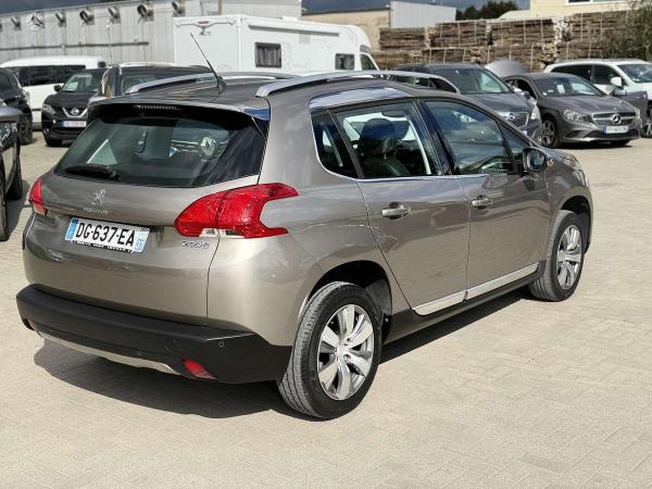 Brown Peugeot 2008 2014 in Taurage, with an engine capacity of 1.20 L and mileage of 140 thousand km for 4150 €, photo 5 on AUTOMOTO.COM.LV