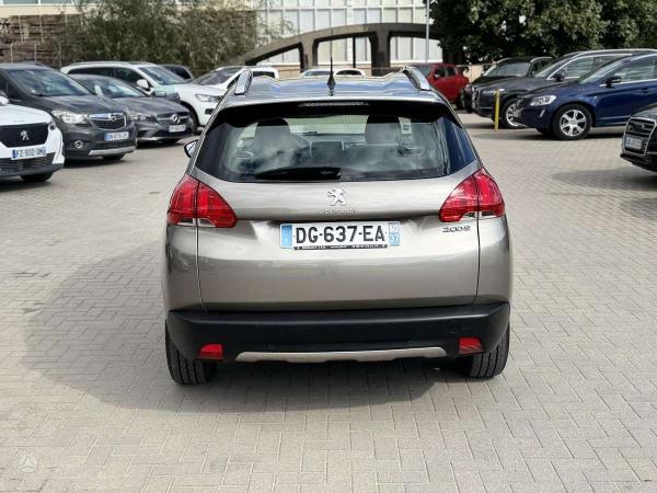 Brown Peugeot 2008 2014 in Taurage, with an engine capacity of 1.20 L and mileage of 140 thousand km for 4150 €, photo 6 on AUTOMOTO.COM.LV