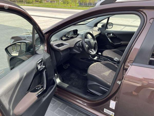 Brūns Peugeot 2008 2014 Šauļi, ar dzinēja tilpumu 1.60 L un nobraukumu 241 tūkst. km par 5700 €, foto 8 vietnē AUTOMOTO.COM.LV