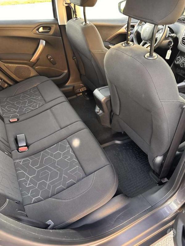 Brūns Peugeot 2008 2014 Kauņa, ar dzinēja tilpumu 1.20 L un nobraukumu 88 tūkst. km par 5900 €, foto 9 vietnē AUTOMOTO.COM.LV