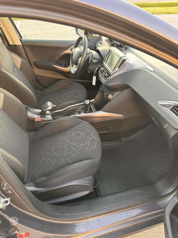 Brūns Peugeot 2008 2014 Kauņa, ar dzinēja tilpumu 1.20 L un nobraukumu 88 tūkst. km par 5900 €, foto 10 vietnē AUTOMOTO.COM.LV