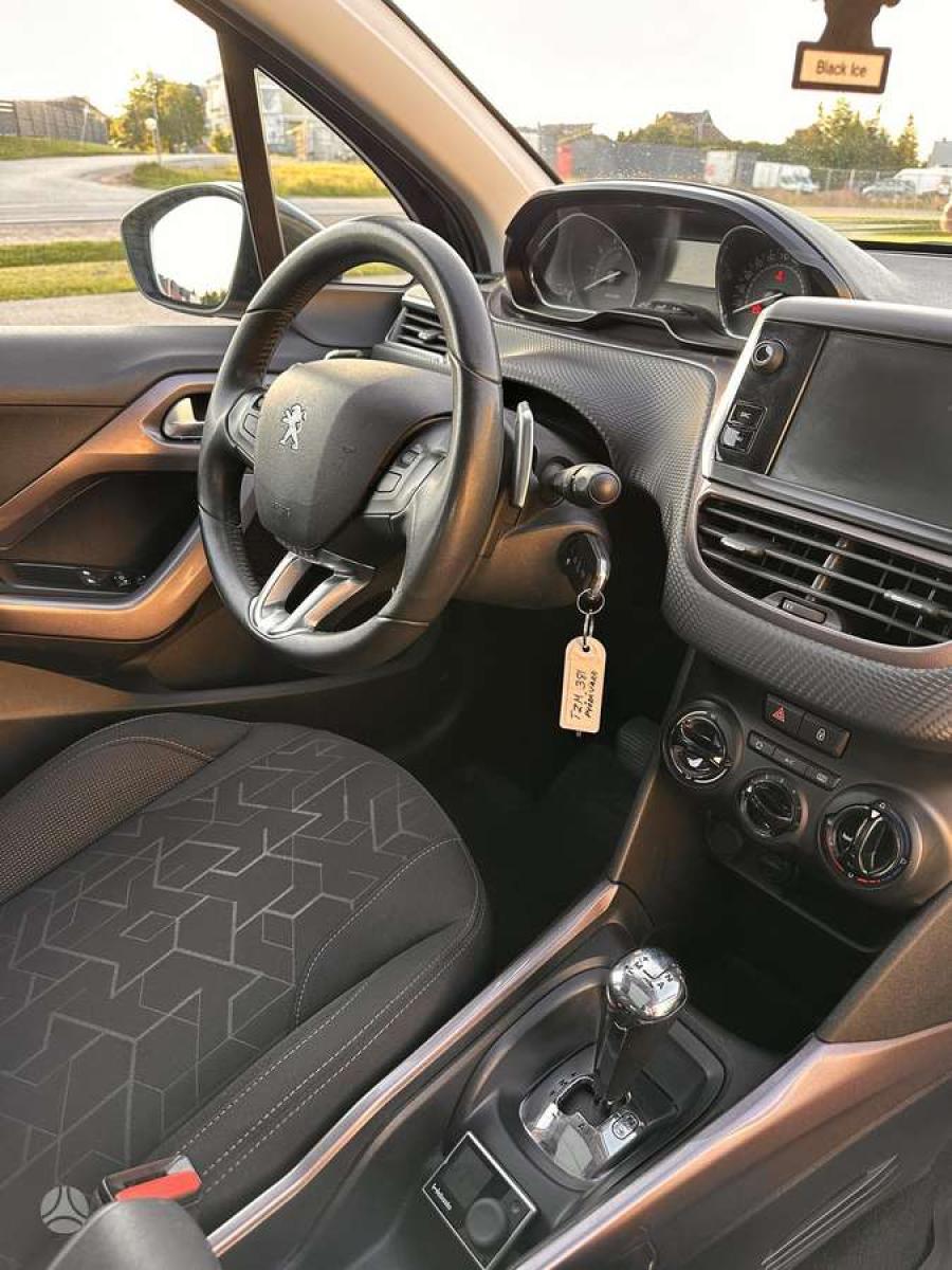 Brūns Peugeot 2008 2014 Kauņa, ar dzinēja tilpumu 1.20 L un nobraukumu 88 tūkst. km par 5900 €, foto 15 vietnē AUTOMOTO.COM.LV