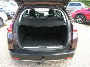 Brown Peugeot 2008 2015 in Riga, with an engine capacity of 1.60 L and mileage of 171 thousand km for 5850 €, photo 6 on AUTOMOTO.COM.LV