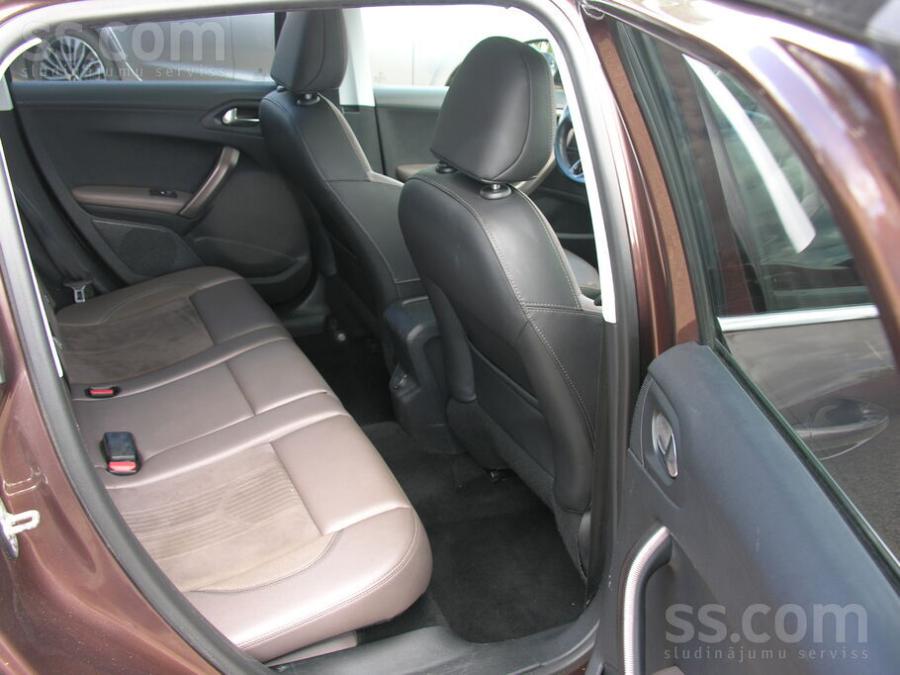 Brown Peugeot 2008 2015 in Riga, with an engine capacity of 1.60 L and mileage of 171 thousand km for 5850 €, photo 8 on AUTOMOTO.COM.LV