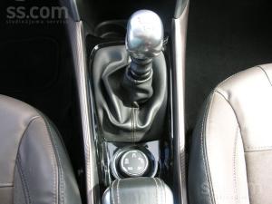 Brown Peugeot 2008 2015 in Riga, with an engine capacity of 1.60 L and mileage of 171 thousand km for 5850 €, photo 16 on AUTOMOTO.COM.LV