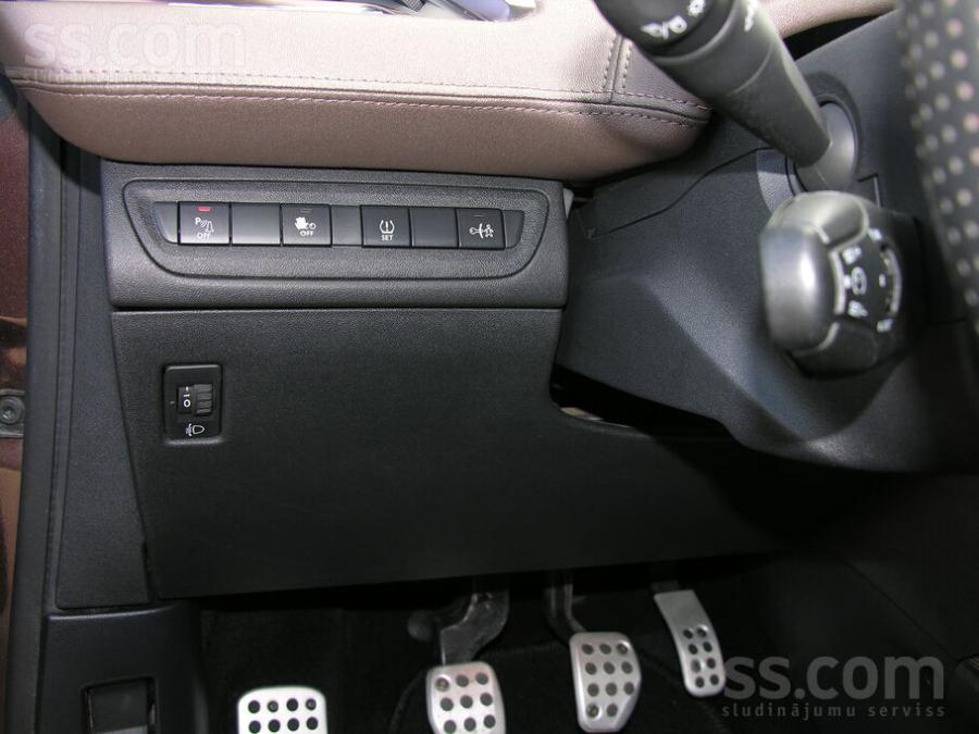 Brown Peugeot 2008 2015 in Riga, with an engine capacity of 1.60 L and mileage of 171 thousand km for 5850 €, photo 18 on AUTOMOTO.COM.LV