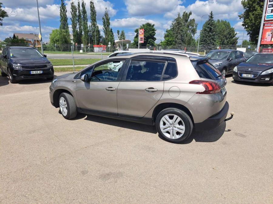 Brown Peugeot 2008 2017 in Taurage, with an engine capacity of 1.60 L and mileage of 199 thousand km for 5000 €, photo 8 on AUTOMOTO.COM.LV