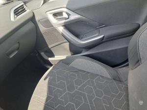 Brown Peugeot 2008 2017 in Taurage, with an engine capacity of 1.60 L and mileage of 199 thousand km for 5000 €, photo 13 on AUTOMOTO.COM.LV