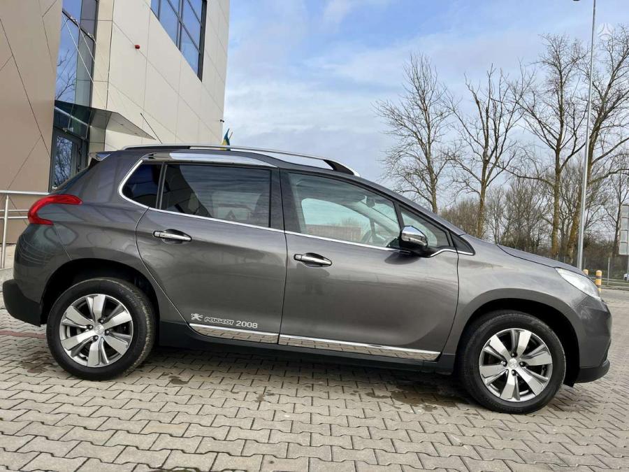 Peugeot 2008 2014 in Siauliai, with an engine capacity of 1.60 L and mileage of 269 thousand km for 5199 €, photo 5 on AUTOMOTO.COM.LV