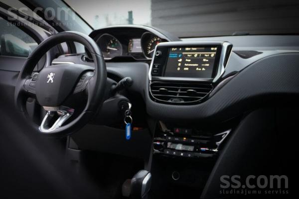Peugeot 2008 2014 Rīga, ar dzinēja tilpumu 1.60 L un nobraukumu 178 tūkst. km par 5890 €, foto 6 vietnē AUTOMOTO.COM.LV