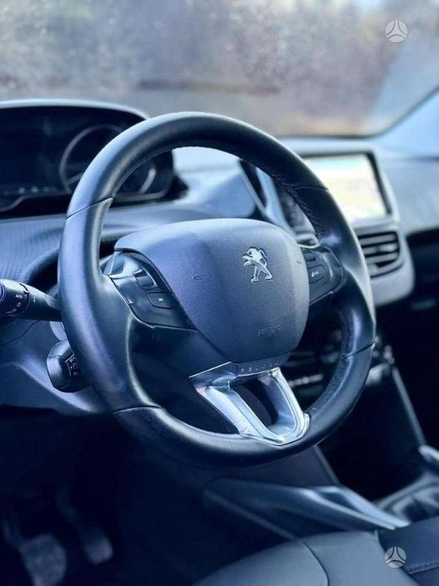 Peugeot 2008 2014 Šauļi, ar dzinēja tilpumu 1.56 L un nobraukumu 196 tūkst. km par 7450 €, foto 23 vietnē AUTOMOTO.COM.LV