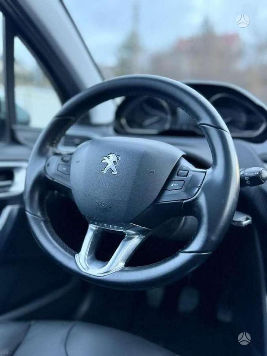 Peugeot 2008 2014 Šauļi, ar dzinēja tilpumu 1.56 L un nobraukumu 196 tūkst. km par 7450 €, foto 22 vietnē AUTOMOTO.COM.LV