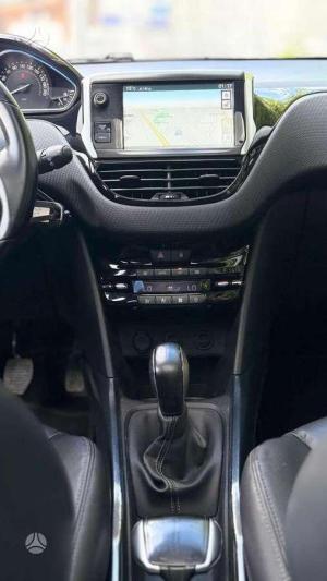 Peugeot 2008 2014 Šauļi, ar dzinēja tilpumu 1.56 L un nobraukumu 196 tūkst. km par 7450 €, foto 25 vietnē AUTOMOTO.COM.LV